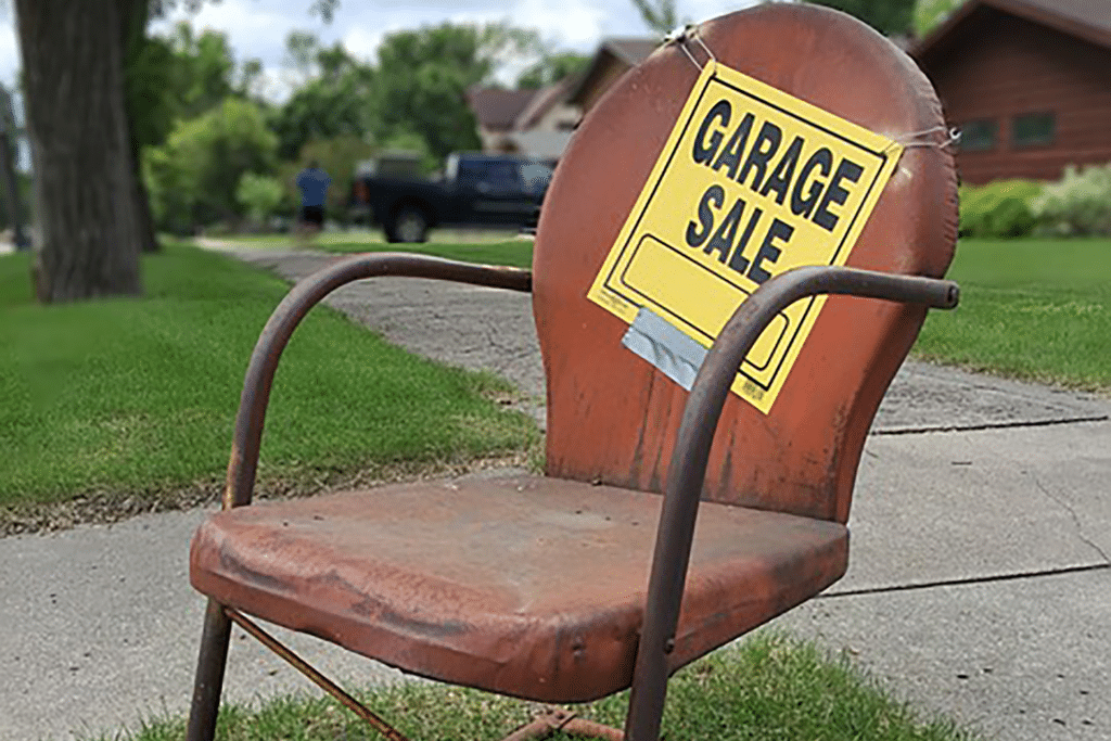Navigating Economic Rough Waters: Pawn Shop Searches Show American ...